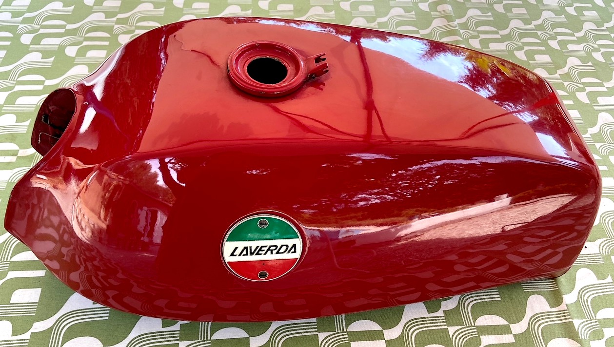 Réservoirs Laverda 750 - Laverda 750 fuel tanks - JLO Tech