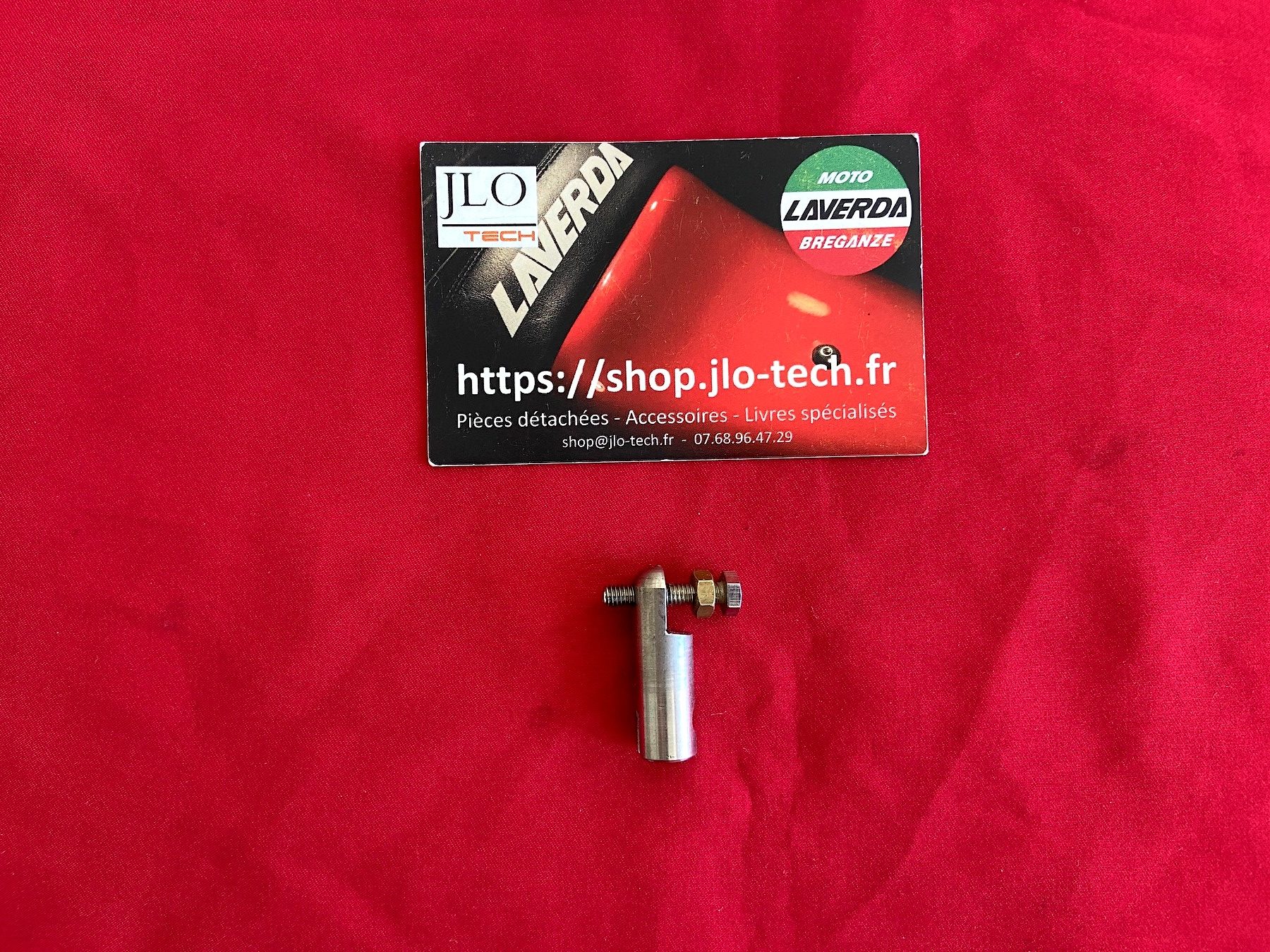 Pièce de maintien du câble de frein + toucheau contacteur de stop AV ...